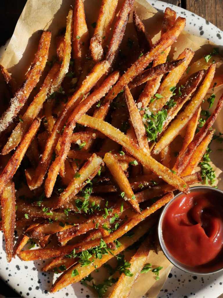 Extra Crispy Garlic Truffle Fries (GF, DF Compliant) - Kayla's Kitch ...